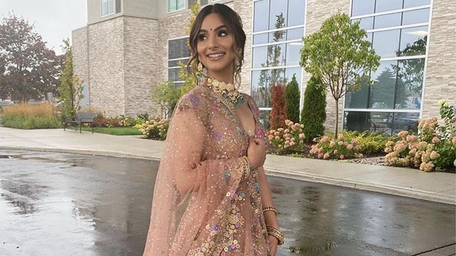 Navi Brar Flaunts Her Polychromatic Lehenga And Her Golden Jewelry ...