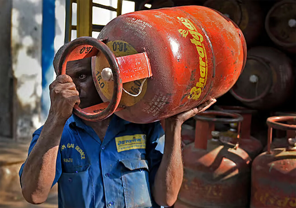 Commercial LPG Cylinder Price Hike: Rates Up By ₹42